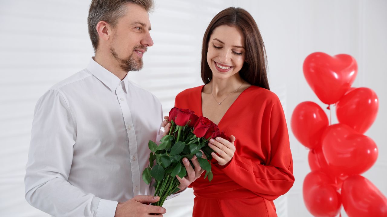 150+ Valentine’s Day Messages for Wife That Touch Her Heart - Little Duniya